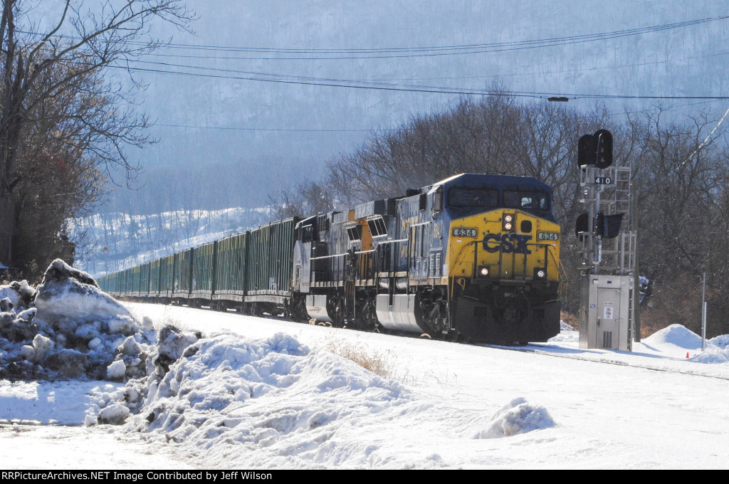 NB Q702 passing CP41